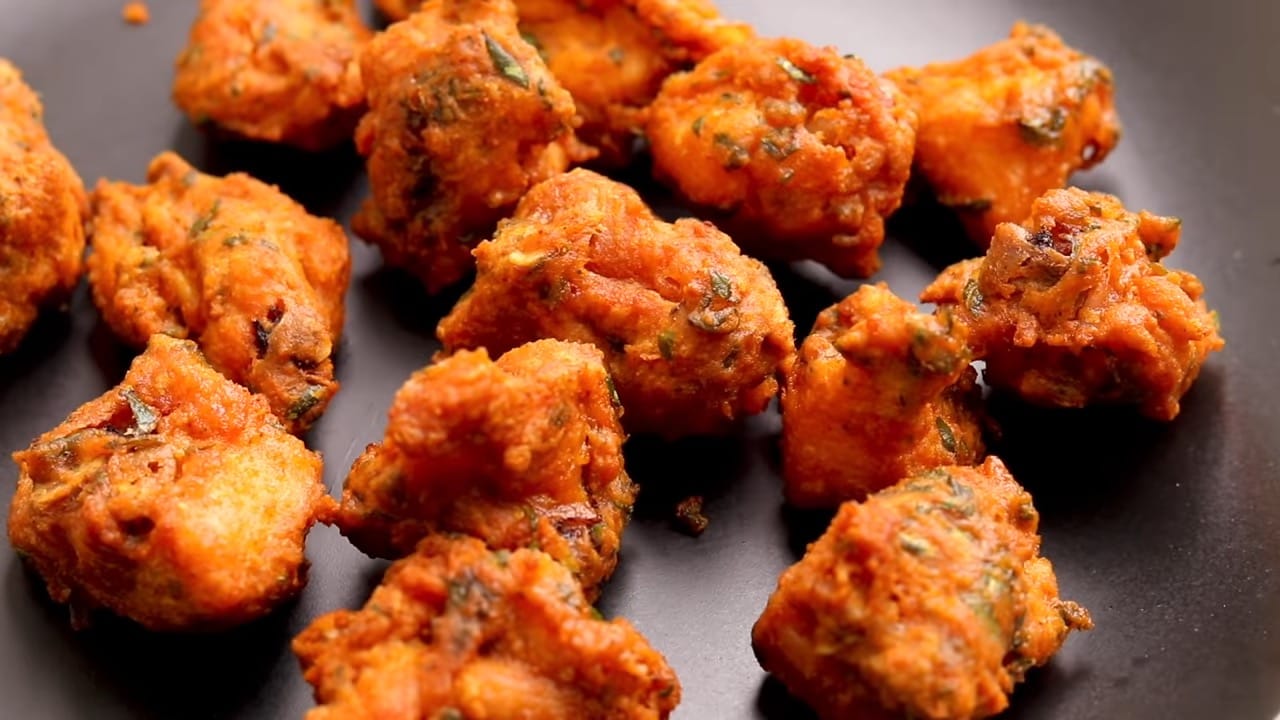 CHICKEN PAKORA - Bon apetit